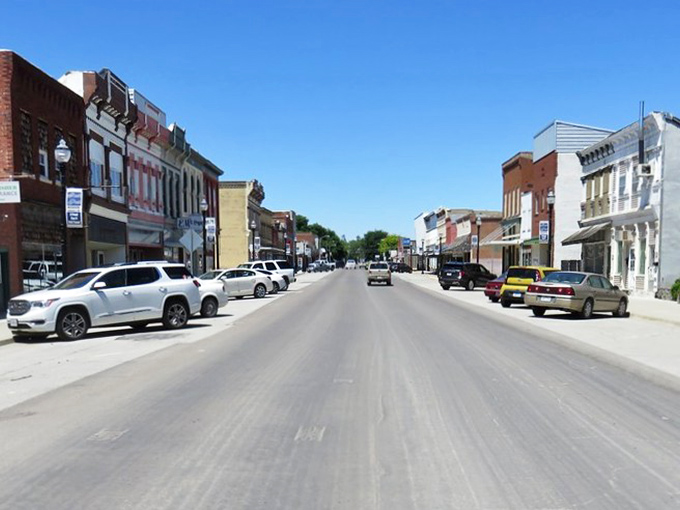 Downtown Rock Port stretches before you like a Norman Rockwell painting come to life, where parking is plentiful and nobody's in a hurry to get anywhere.