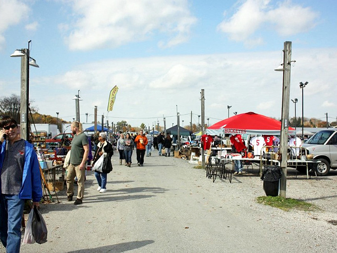 Under Ohio's big blue sky, the outdoor section stretches toward the horizon. This gravel pathway might as well be the yellow brick road for bargain seekers.