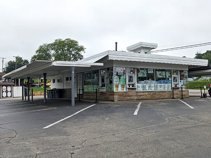 This unassuming white building has been fulfilling cravings and creating traditions for generations of Ohioans seeking roadside bliss.