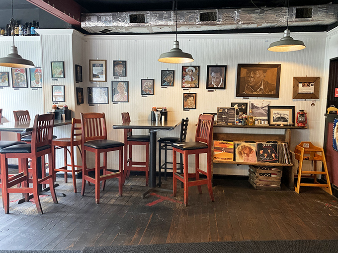 Vintage portraits and vinyl records line the walls, creating an atmosphere where time slows down and only the appreciation of good food matters.