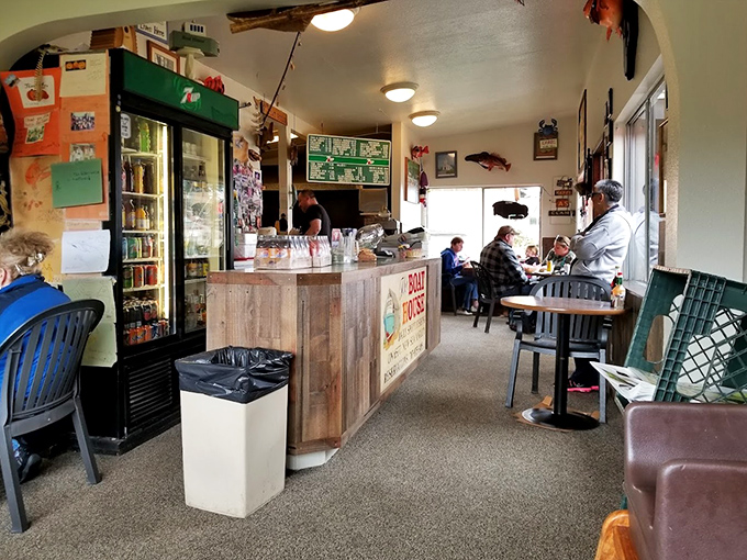 No-frills dining perfection where conversations flow as freely as the seafood. The wooden counter and simple seating say, "We're serious about fish, not furniture."