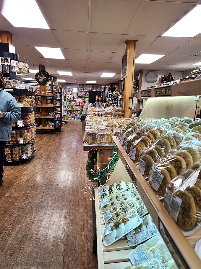 Western charm meets comfort food haven. Those green booths have witnessed countless "Oh my goodness" moments when plates arrive at unsuspecting tables.