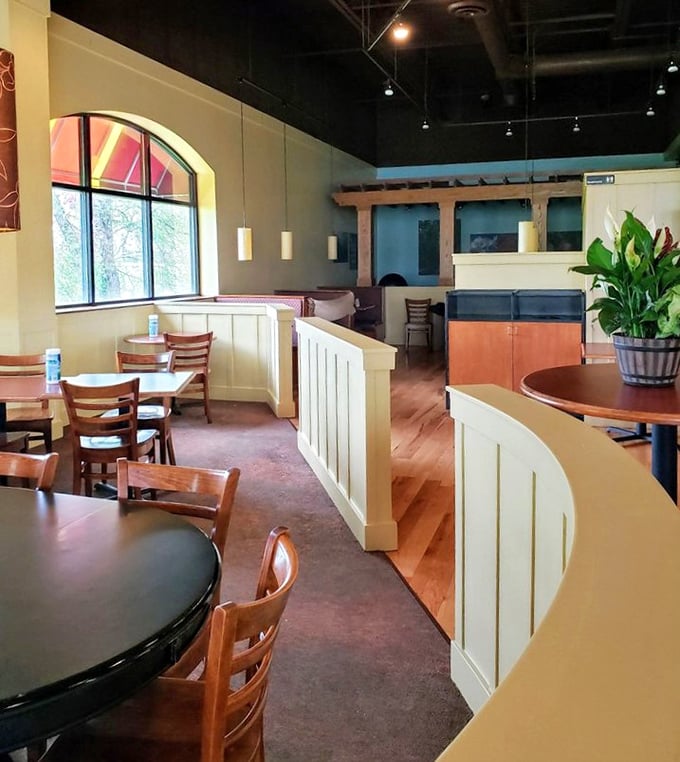 Warm wood tones, curved dividers, and plenty of natural light create the perfect backdrop for your impending carb-induced euphoria.