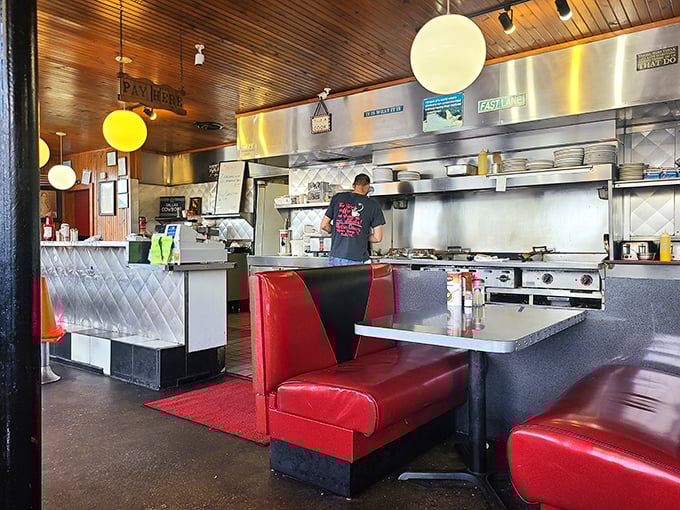 Where time stands still but breakfast doesn't &ndash; red vinyl booths and a wooden ceiling create the backdrop for morning magic.