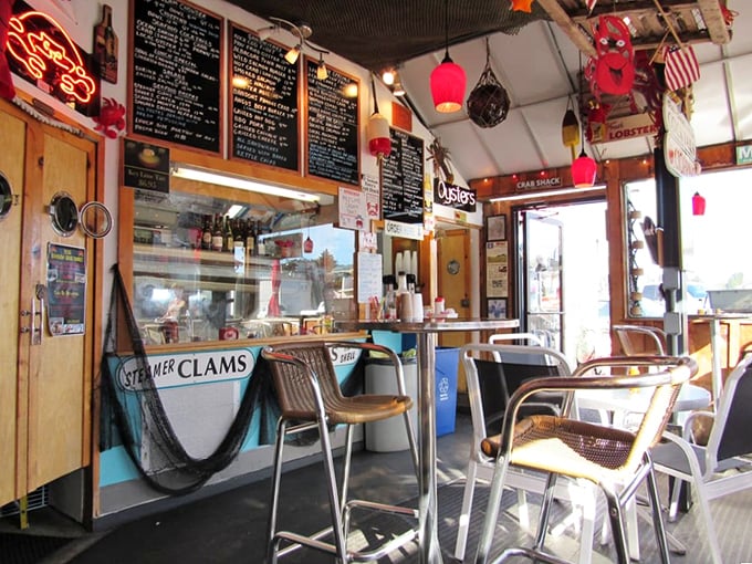 Inside, the nautical charm is cranked to eleven with handwritten menus, colorful pendant lights, and enough maritime knickknacks to outfit a small fishing fleet.