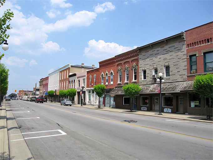 Downtown's architectural character speaks volumes about Clyde's history, with buildings that have witnessed generations of community life while maintaining their dignified charm.