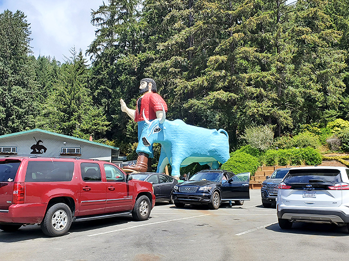 Even your SUV looks like a toy car when parked beneath these colossal statues. Talk about feeling small in the best possible way!