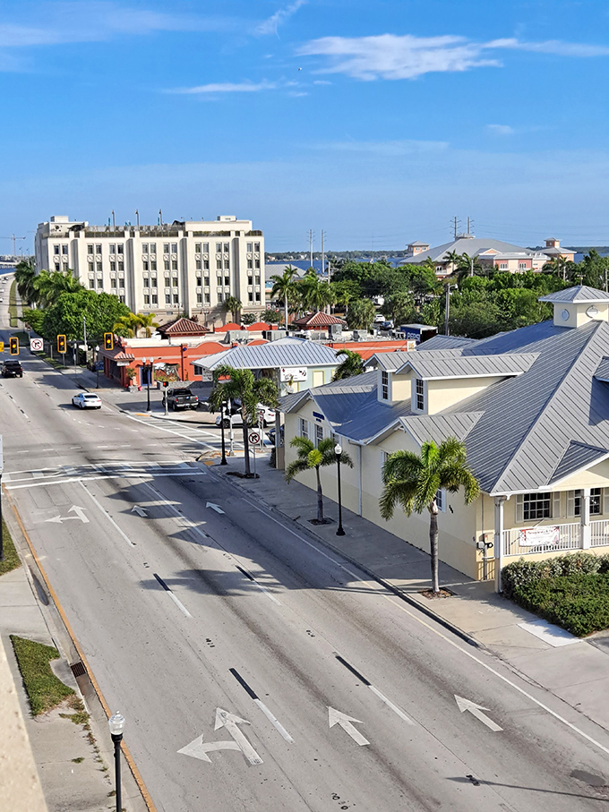 Downtown charm without big-city prices. These palm-lined streets offer the perfect blend of small-town tranquility and just enough action to keep your visitors impressed.
