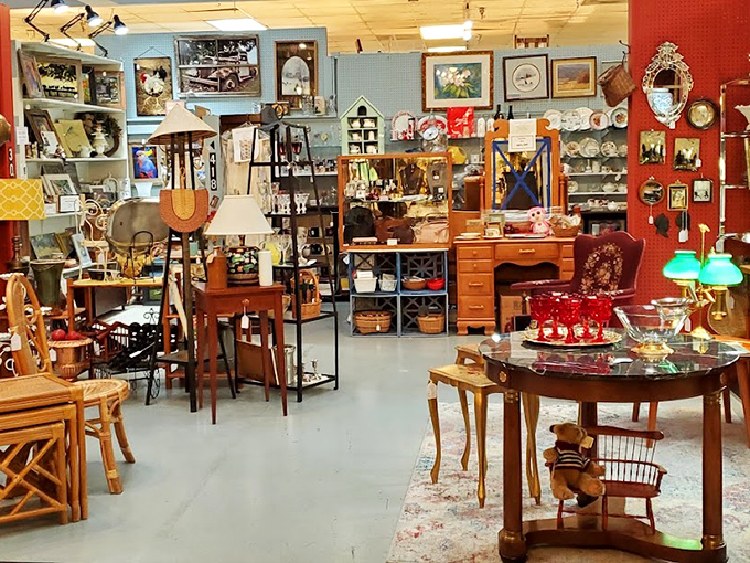 Every corner of GasLamp Antiques tells a different story. This booth looks like my aunt's living room, if she had impeccable taste!