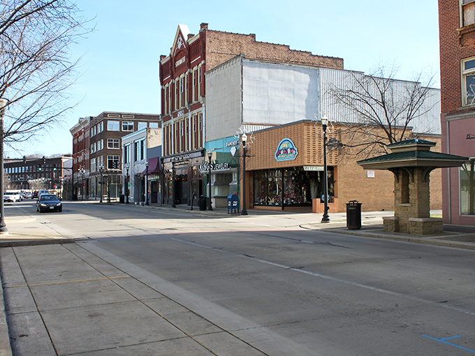 New Castle's historic downtown looks like a movie set where retirement dreams and budget-friendly living come together beautifully.