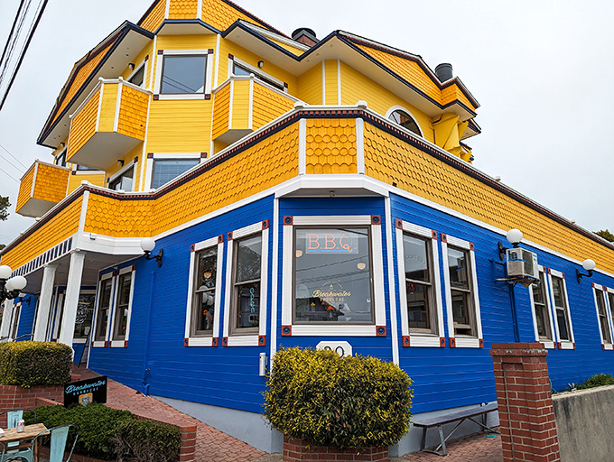 Half Moon Bay's most photogenic BBQ joint proves good food deserves a beautiful home by the sea. 