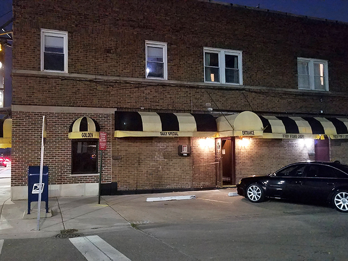 Elba's Golden Steer: Where brick buildings and beefy traditions come together. This corner spot has been sizzling steaks for generations.