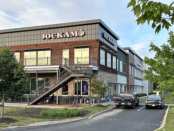 Two-story pizza heaven! Jockamo's contemporary building stands ready to satisfy your most sophisticated pizza cravings.
