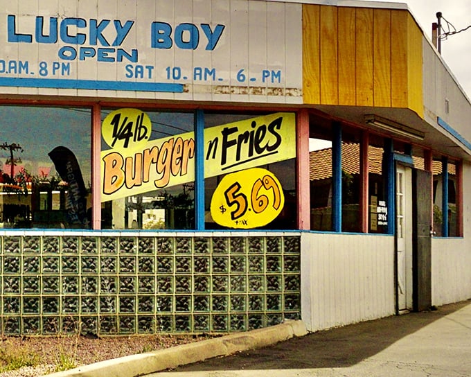 This time-capsule burger joint has been serving quarter-pounders since Eisenhower was president. Some traditions are worth preserving!