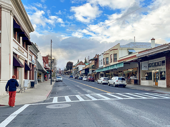 The grand old building anchoring Sonora's downtown reminds us that even small towns can dress up nicely without the big-city price tag.