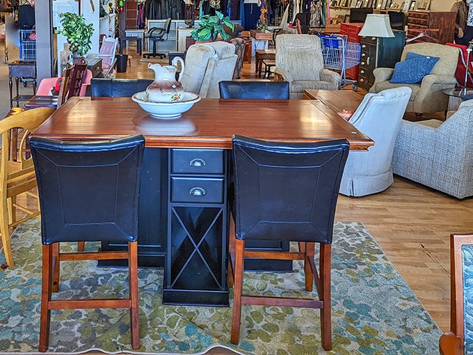 This dining set arrangement looks like it escaped from a home magazine and landed in bargain paradise instead.