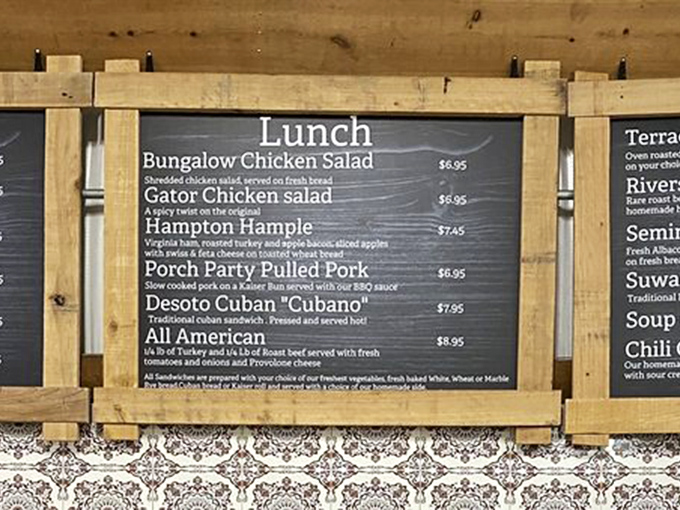 When a menu board looks this straightforward, it's a secret code for "everything here is made with actual care."