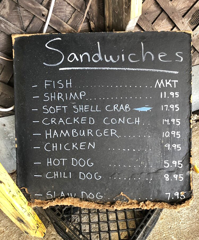 The menu board says it all &ndash; straightforward seafood without fancy descriptions. When you're this good, you don't need poetic flourishes.