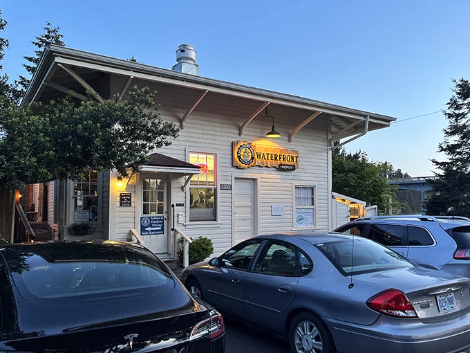 The Waterfront Depot's unassuming exterior houses seafood so fresh it practically introduces itself to your taste buds. 