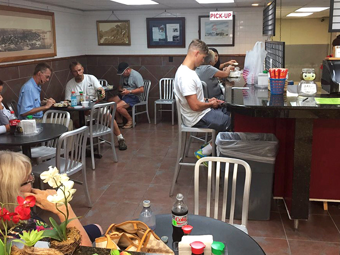 The caf&eacute;'s simple metal chairs and basic tables say, "We're not fancy, but our food is extraordinary." Pure Florida seafood philosophy.