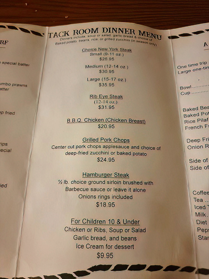 A menu that gets straight to the point: quality steaks in portions that respect your appetite. No foam, no tweezers, just honest-to-goodness beef.