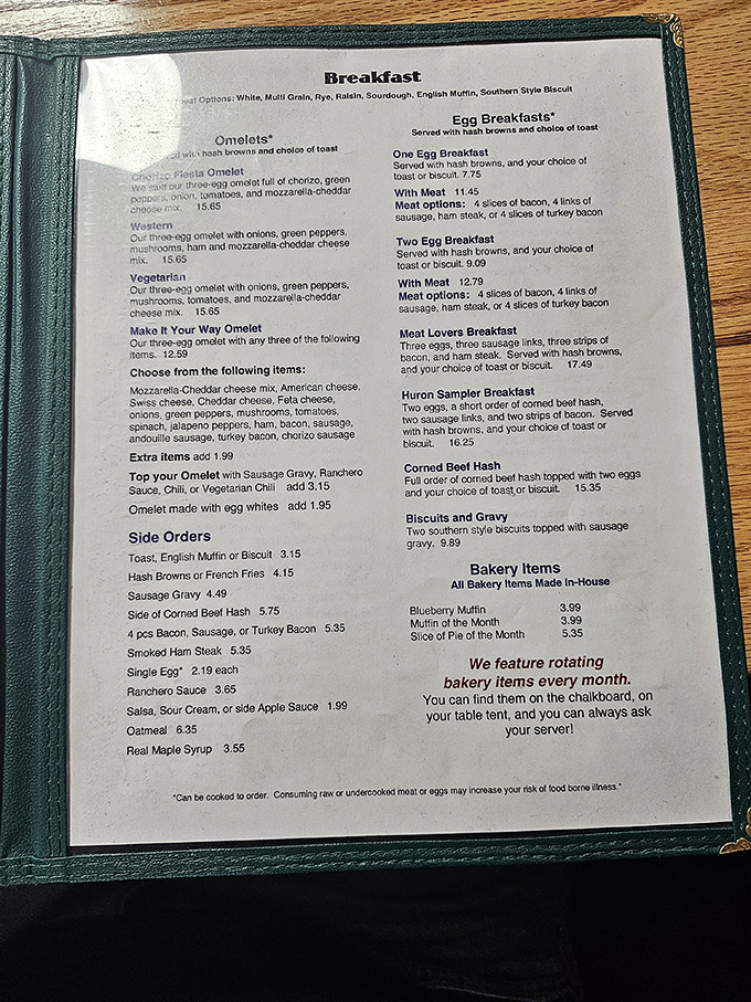 A menu that reads like breakfast poetry—chorizo omelets, corned beef hash, and real maple syrup. No molecular gastronomy, just honest morning delights.