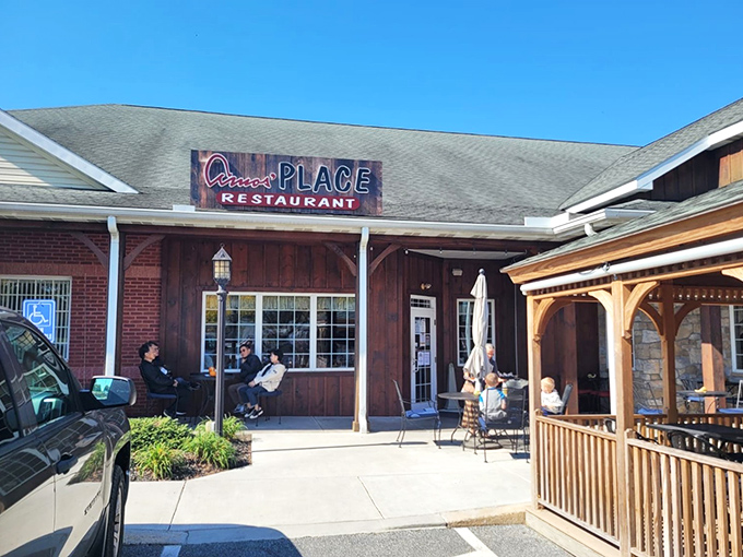 Rachel's Place Restaurant beckons with that "come as you are, leave completely satisfied" kind of welcoming energy.