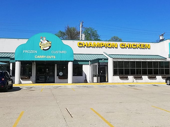 That teal awning signals you've arrived at chicken paradise &ndash; where "frozen custard" and hot fried chicken create the perfect Milwaukee meal.