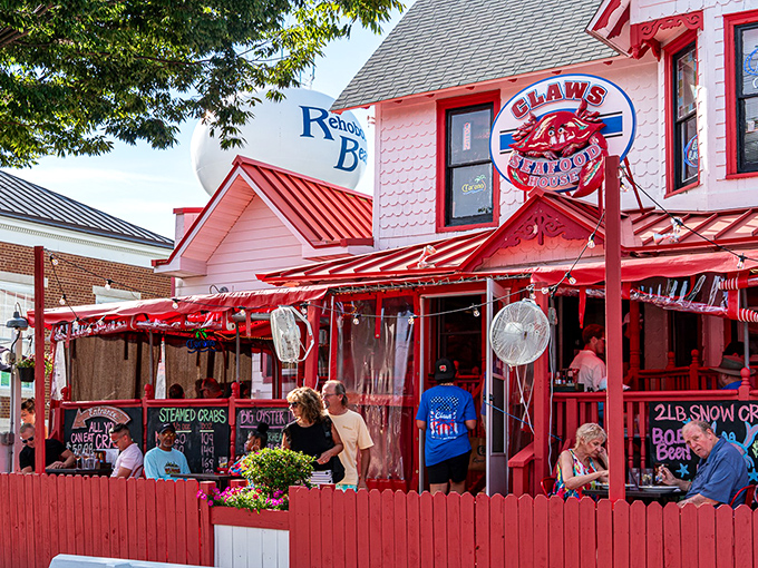 That unmistakable pink building with red trim? Claws' exterior is as bold as their perfectly seasoned steamed crabs.