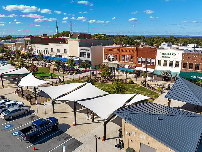 Hickory's inviting main street offers retirees small-town charm with big savings&mdash;perfect for stretching that Social Security check.