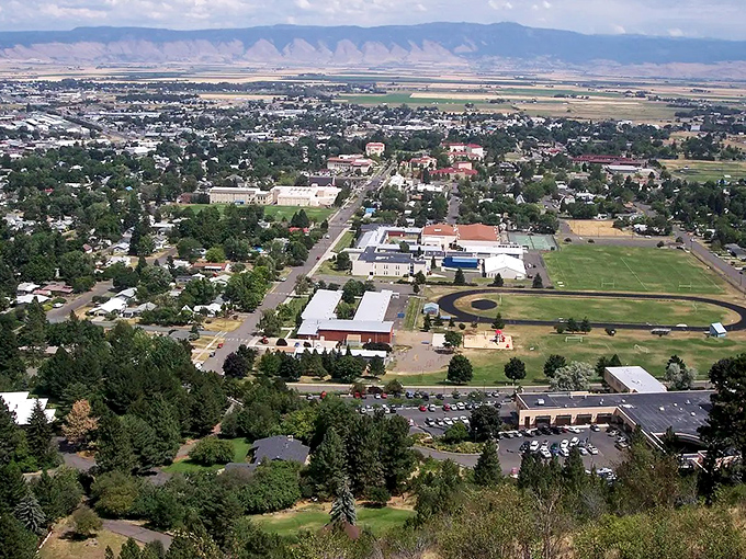 "Valley of dreams! La Grande spreads out like someone spilled a box of particularly charming houses between those magnificent mountains."