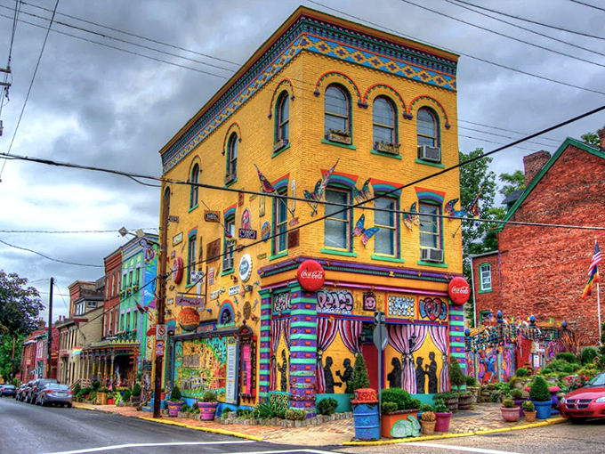 Randyland explodes with more colors than a tie-dye convention in the sunshine. Pittsburgh's answer to Willy Wonka's factory!