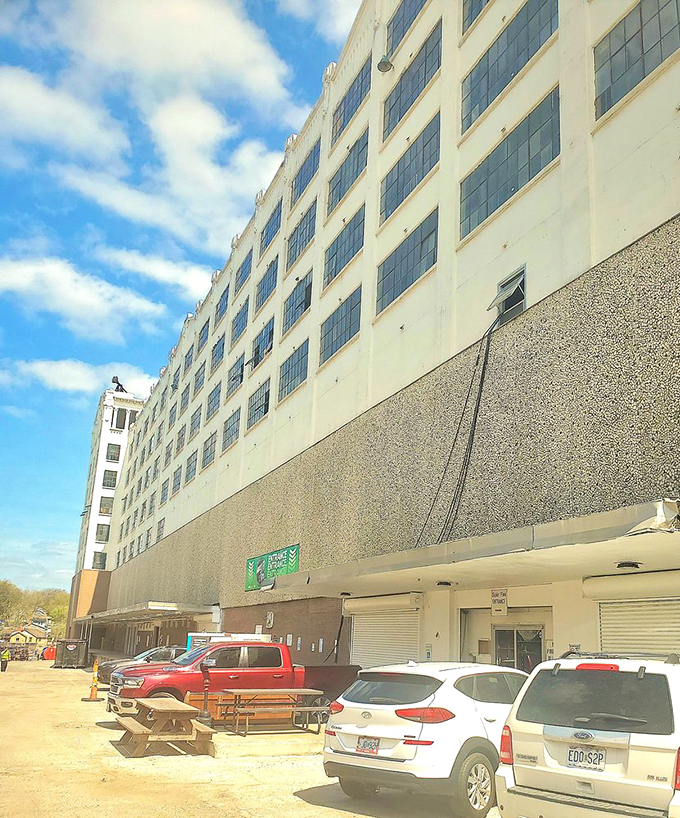 Super Flea's impressive facade promises big things inside. Like a concrete cathedral dedicated to the art of the deal!