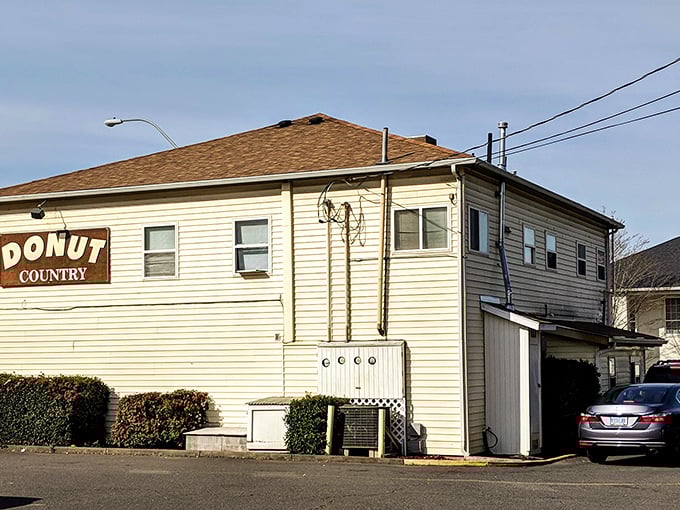 The "Donut Country" sign on this humble building is like a beacon for fritter fanatics. Simple outside, spectacular inside.