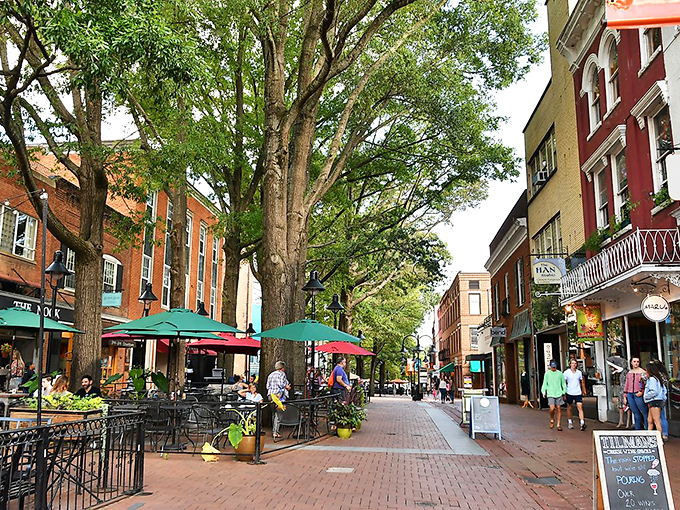 This postcard-perfect town looks like it's auditioning for a Hallmark movie set in "Small Town, America."