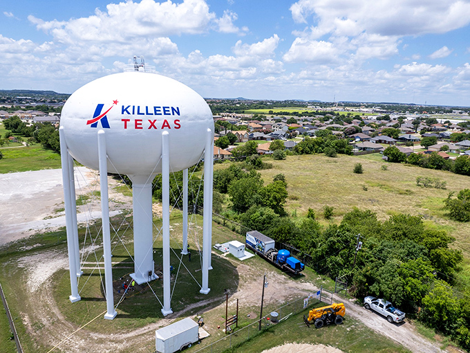Killeen's water tower announces itself to the world&mdash;the architectural equivalent of writing your name on your lunch bag.