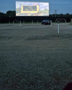 10 Classic Drive-In Theaters In Ohio That Are Absolutely Worth The Drive