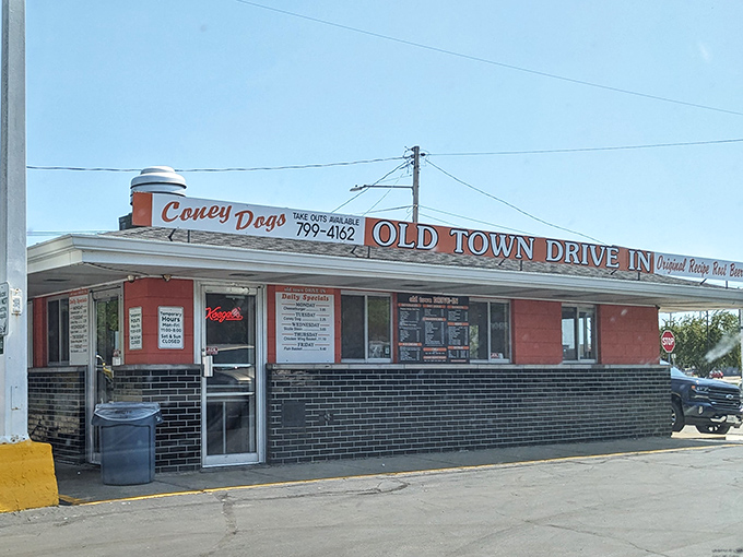 Red, white, and delicious - this drive-in wears its patriotic colors like a badge of honor.