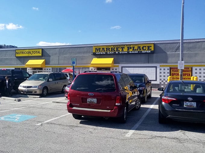 Inside Washington Boulevard, every stall is a new opportunity. Marie Kondo would have a panic attack here!