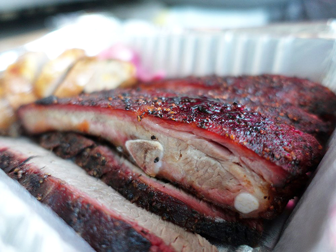 These ribs have the kind of bark that doesn't bite &ndash; unless you count the way they'll haunt your dreams until your next visit.