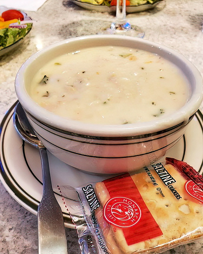 The star attraction arrives: creamy clam chowder that's practically a religious experience, complete with tender clams and that perfect oceanic essence.