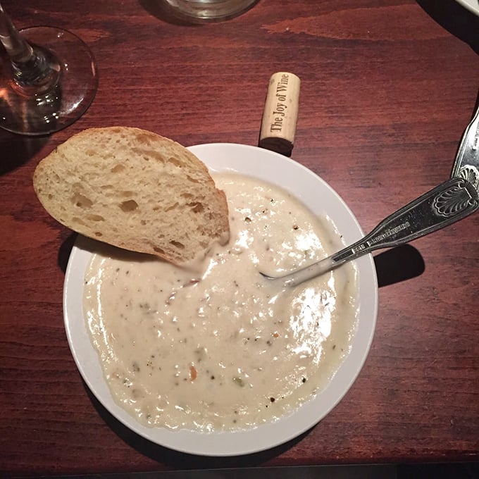 The holy grail of chowders arrives with appropriate ceremony&mdash;creamy, not gloppy, with tender clams that remind you this isn't potato soup with occasional seafood cameos.