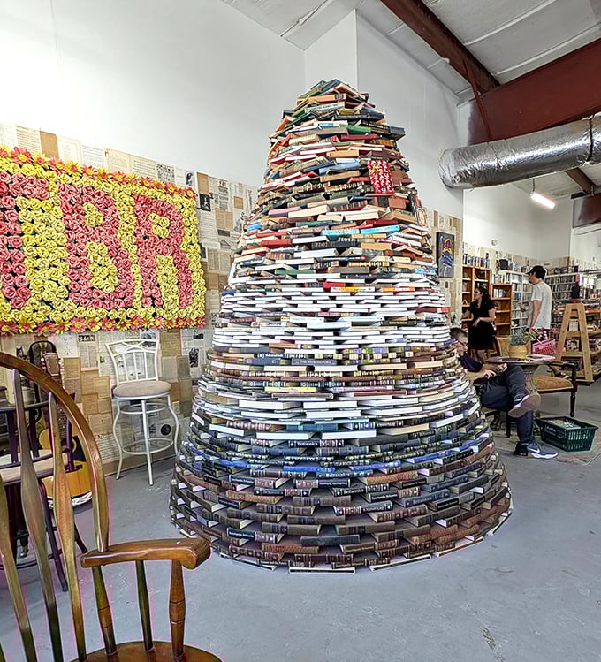 A Christmas tree made entirely of books? Now that's what I call literary tradition with a plot twist! 