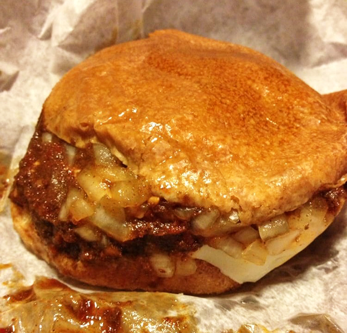 The legendary "screamer" burger doesn't whisper its intentions &ndash; that melted cheese and signature chili sauce demand your full attention and respect.