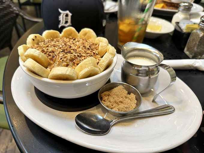 Oatmeal gets the royal treatment with a crown of sliced bananas and a sprinkle of granola. Breakfast nobility at its finest.