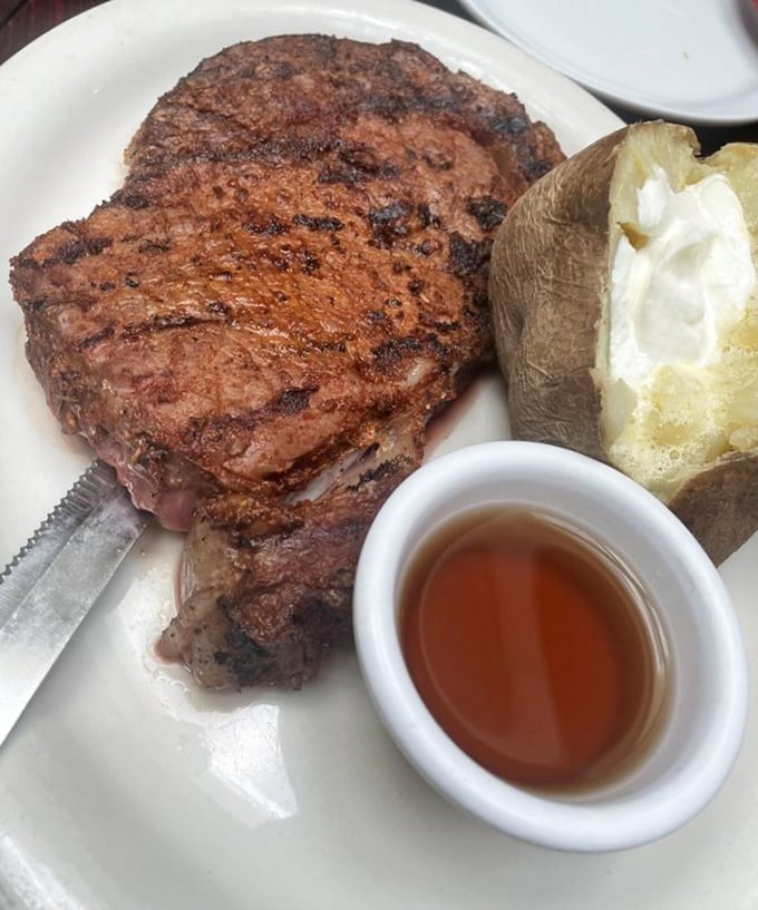 Behold the star of the show: prime rib so perfectly prepared it deserves its own standing ovation.