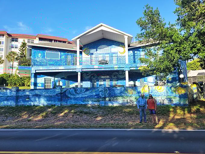 This Van Gogh-inspired house proves Florida has culture beyond flamingo lawn ornaments. Starry Night comes to life on this brilliant blue building.