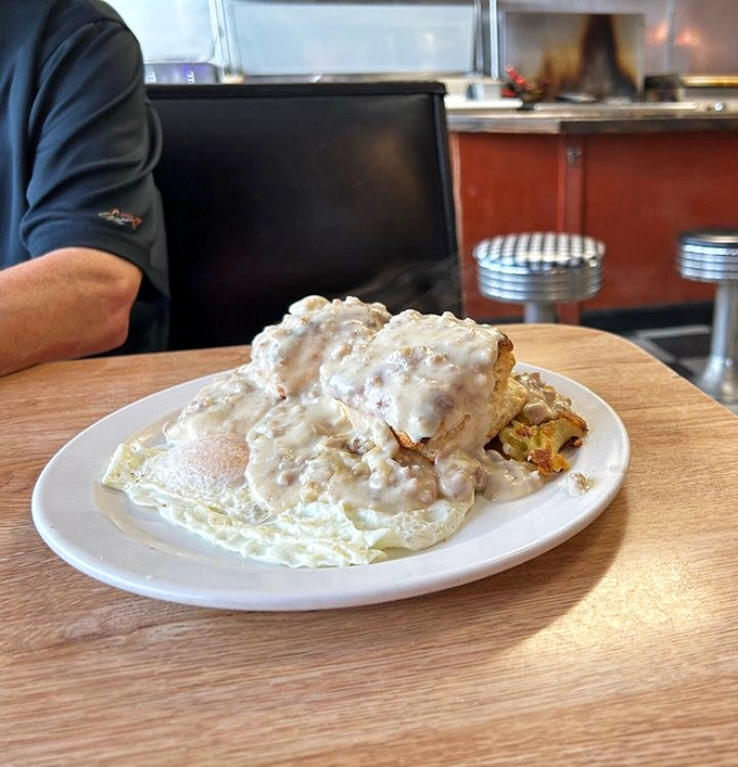 Behold the star attraction: biscuits drowning in a sea of peppery sausage gravy. This plate has launched road trips and inspired poetry from otherwise reasonable Ohioans.