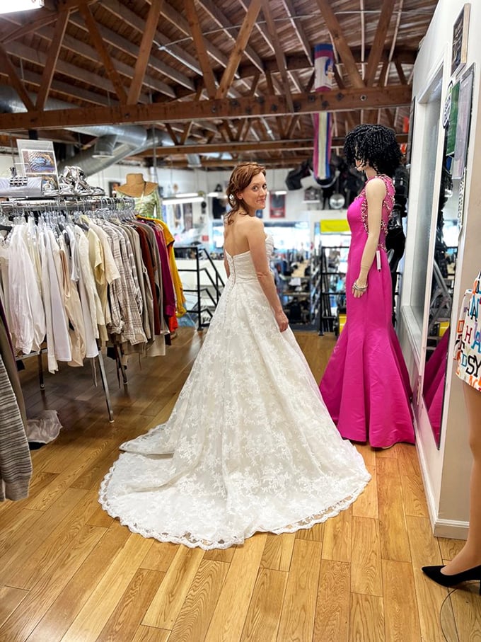 "Does this wedding dress make me look famous?" Every bride dreams of a gown with star quality—here, it might actually have it.