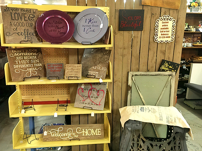 Inspirational signs and decorative plates that would make your grandmother nod approvingly. Home d&eacute;cor with messages sweeter than apple pie.